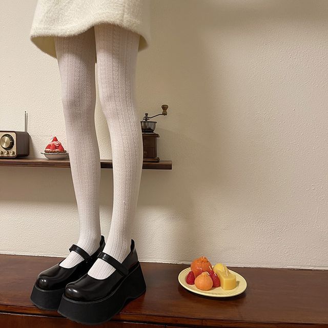 Plain Stockings – Wonderland Case