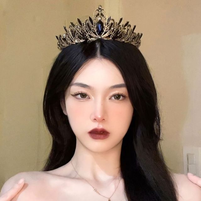 Rhinestone Tiara – Wonderland Case